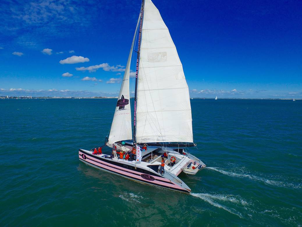 Catamaran Lui et Moi - 18 mètres - Dans le Morbihan